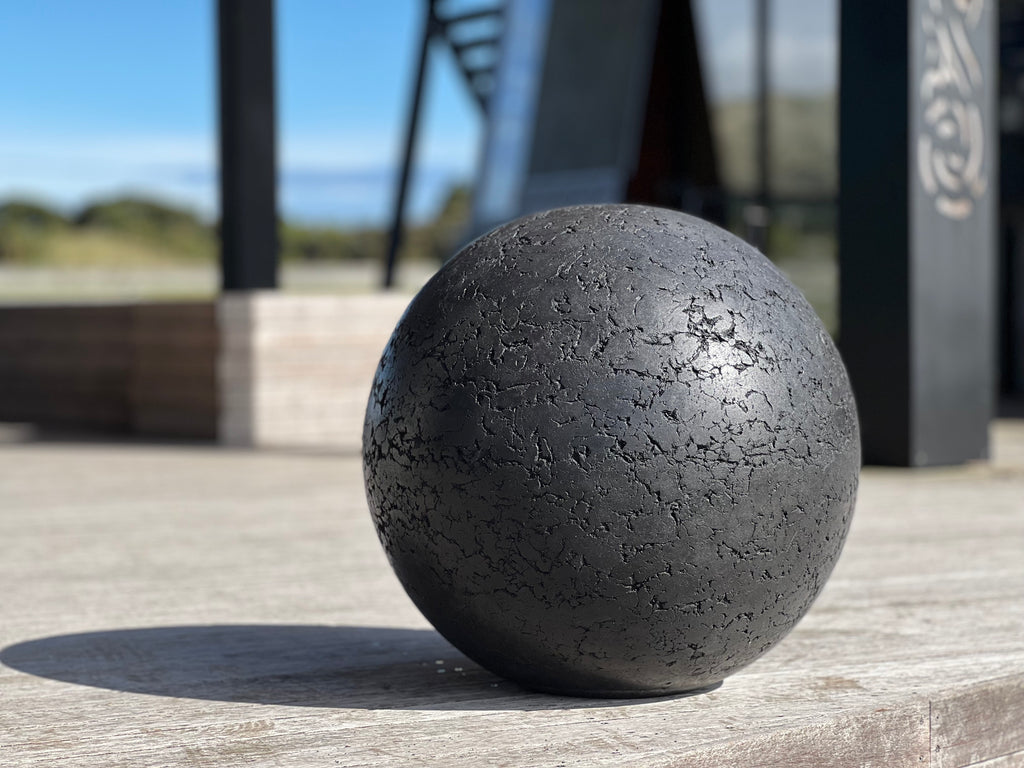 Spheres (Concrete Garden Balls) - Solid Art